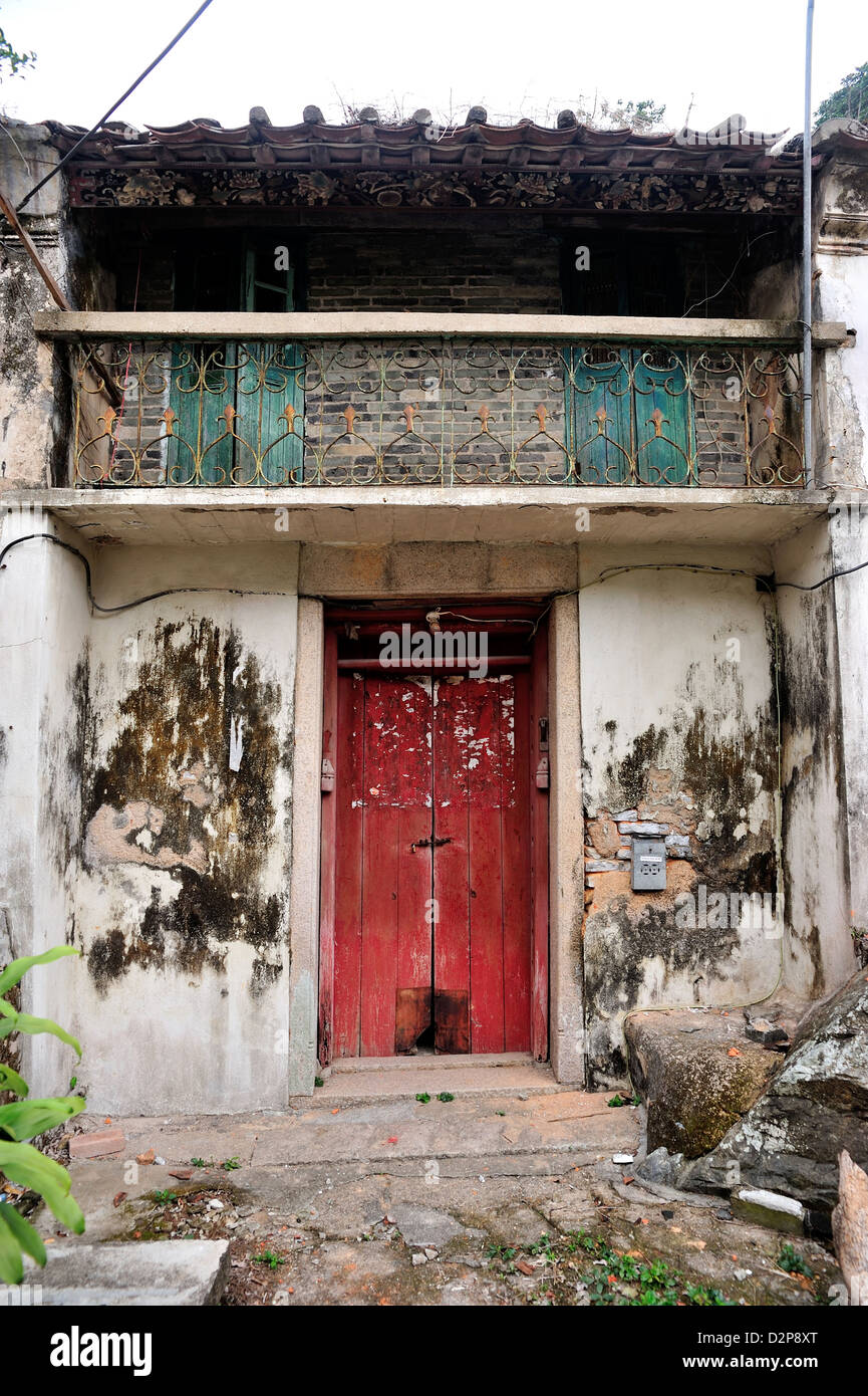 Old and broken chinese style house Stock Photo - Alamy