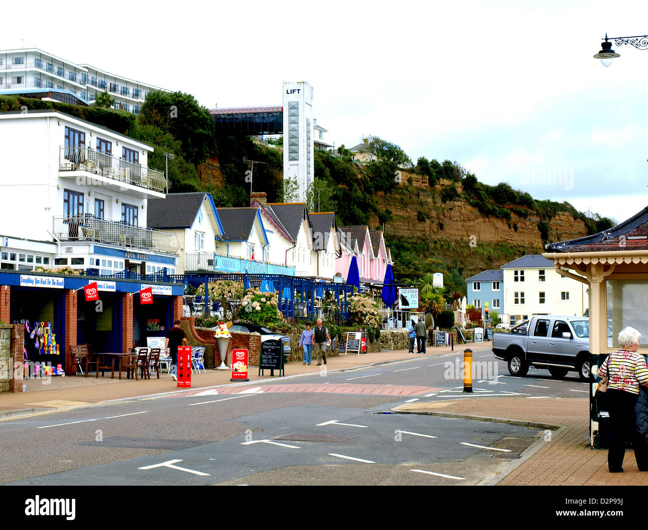 Shanklin cliff lift hi-res stock photography and images - Alamy