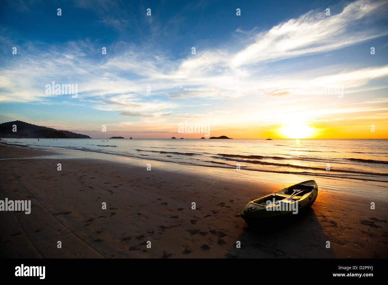 Kayak and sunset and paddle hi-res stock photography and images - Alamy