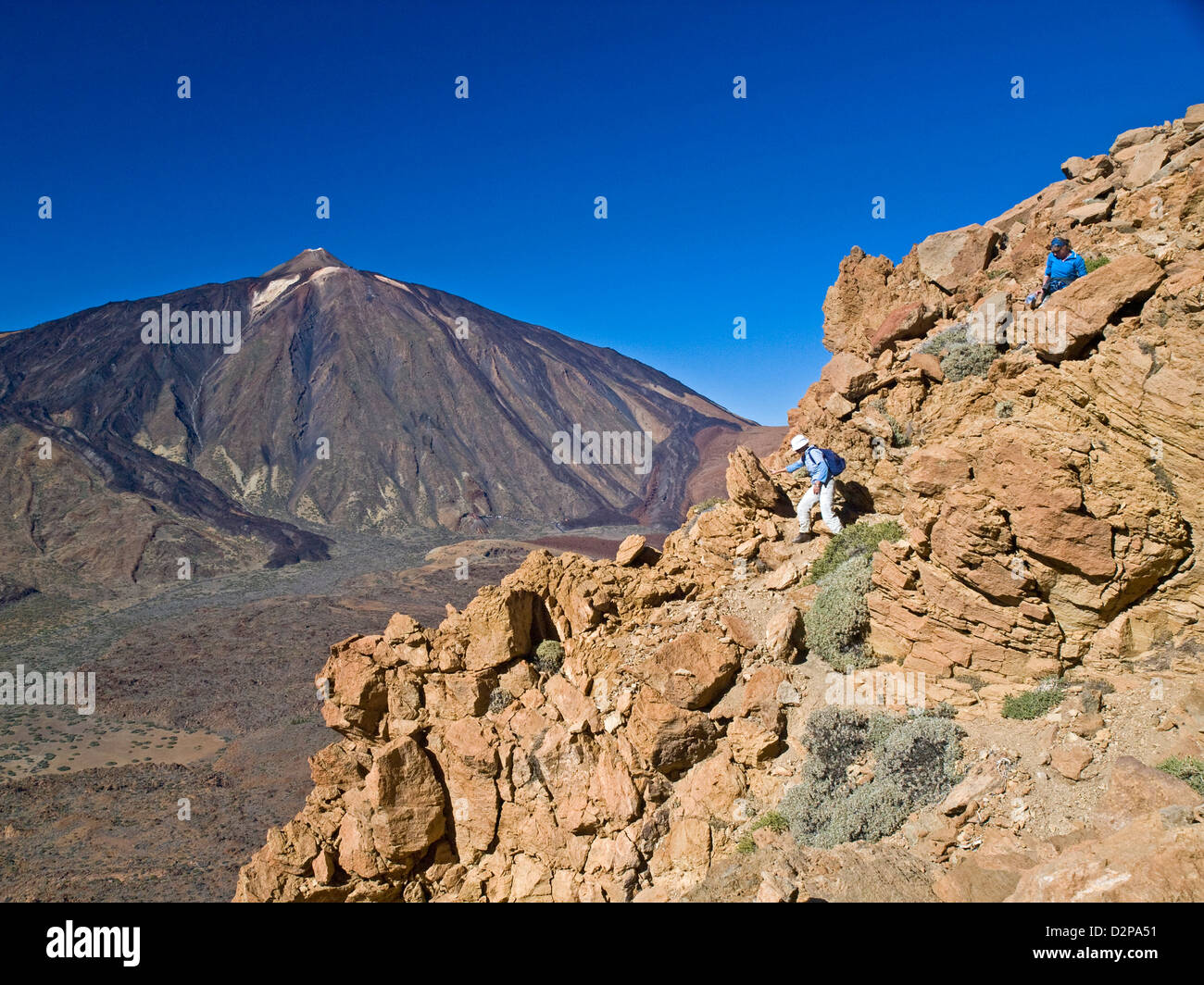 Mountain walkers hi-res stock photography and images - Alamy