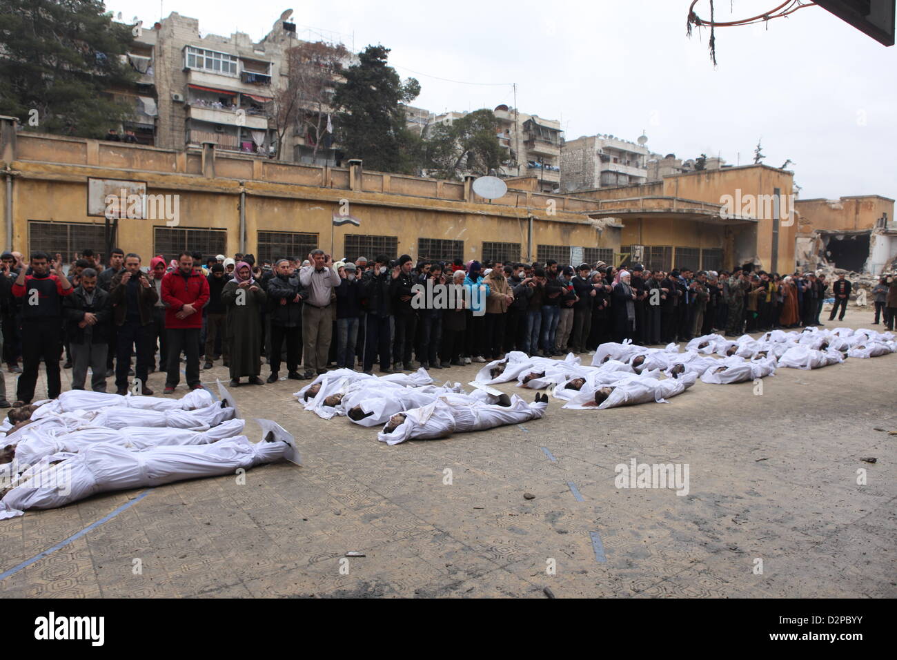 War syria dead hi-res stock photography and images - Alamy