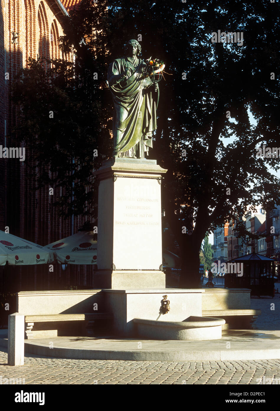 The Statue of Nicholas Copernicus, Torun, Poland Stock Photo - Alamy