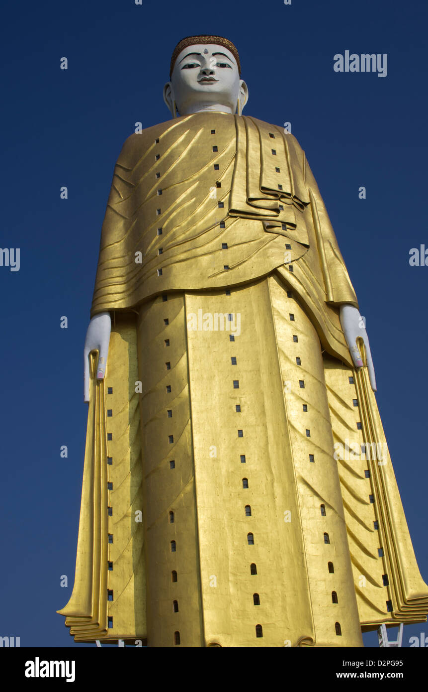 biggest standing buddah in Myanmar Stock Photo - Alamy