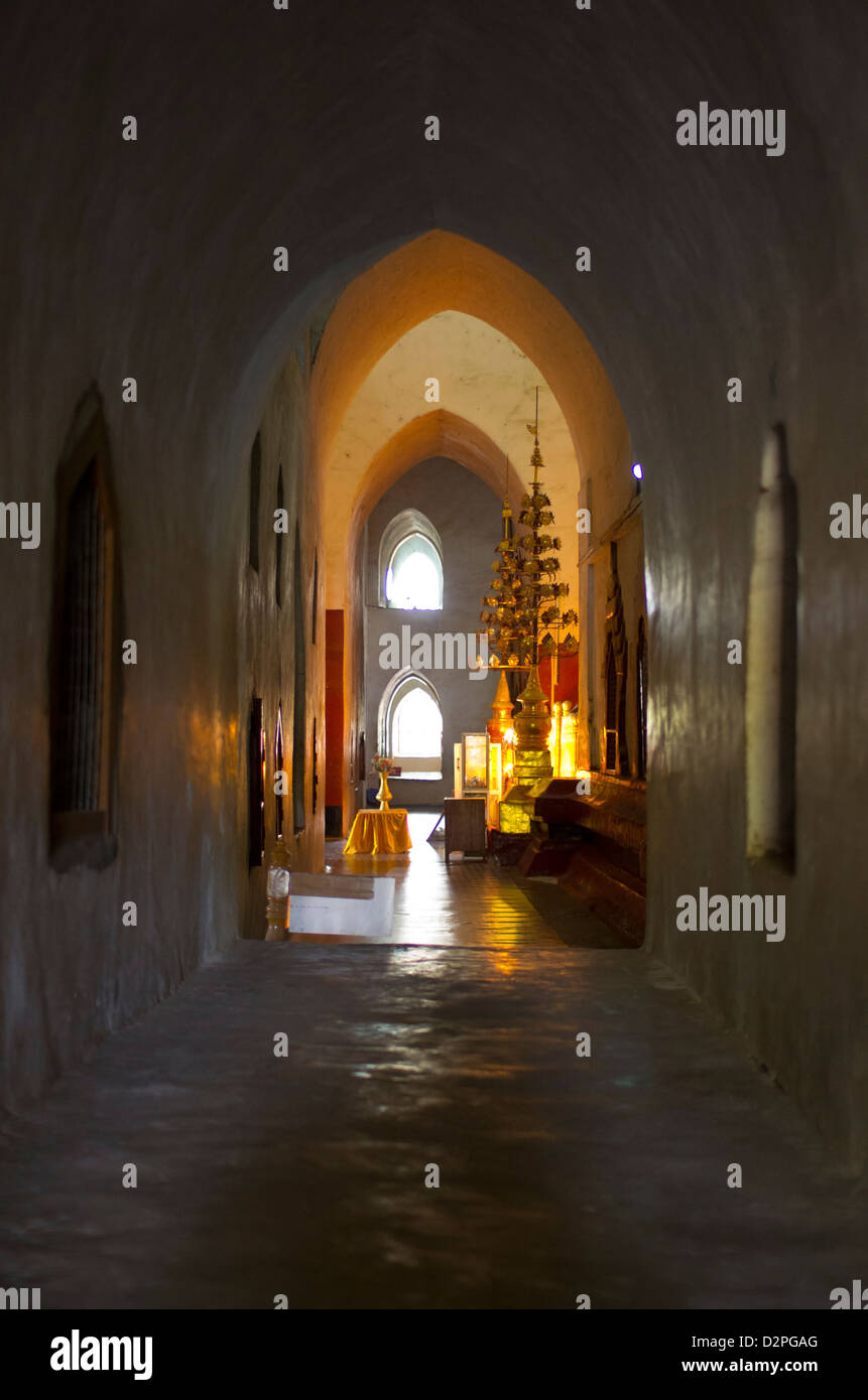 Inside temple hi-res stock photography and images - Alamy