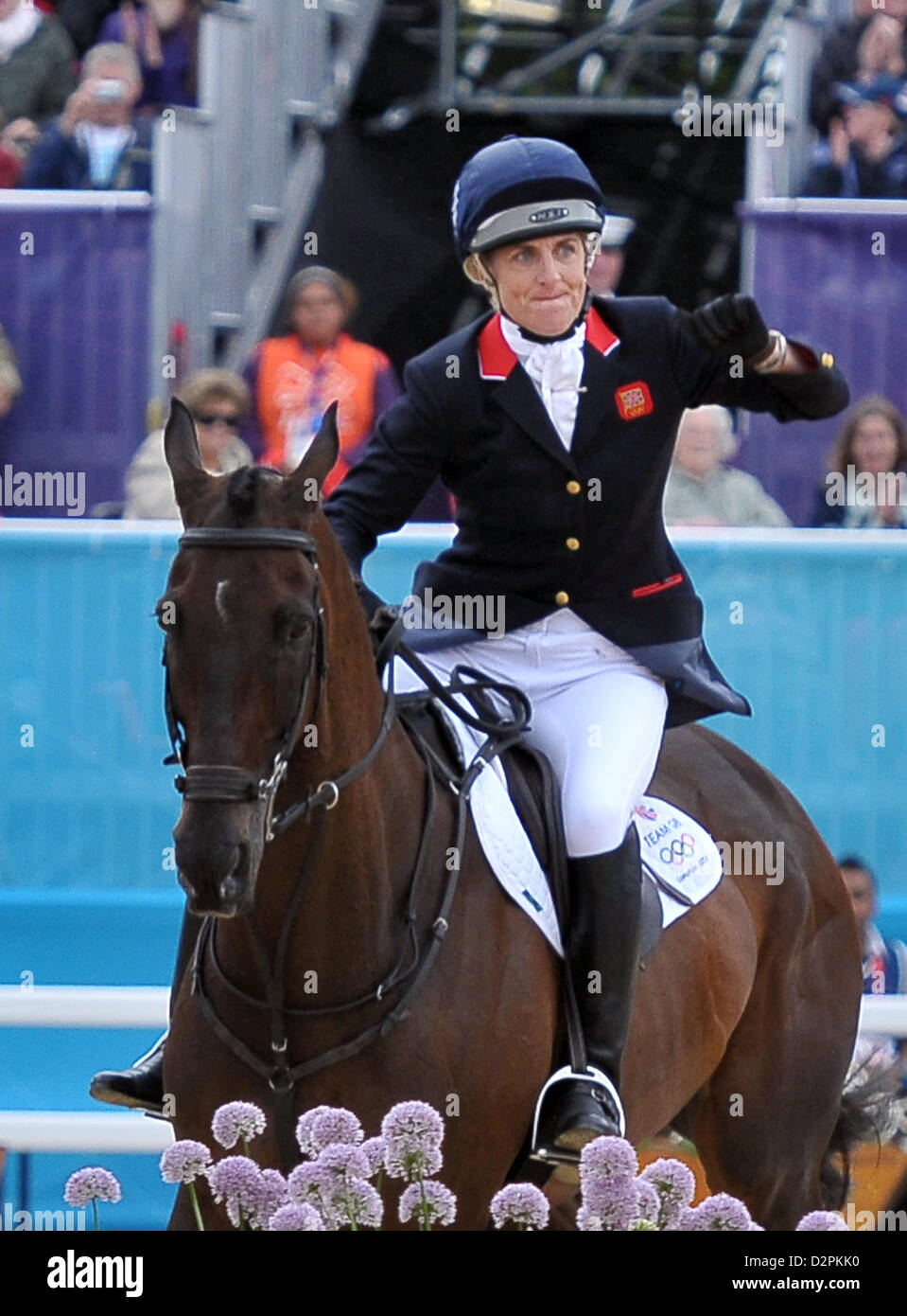 Tina cook equestrian hi-res stock photography and images - Alamy