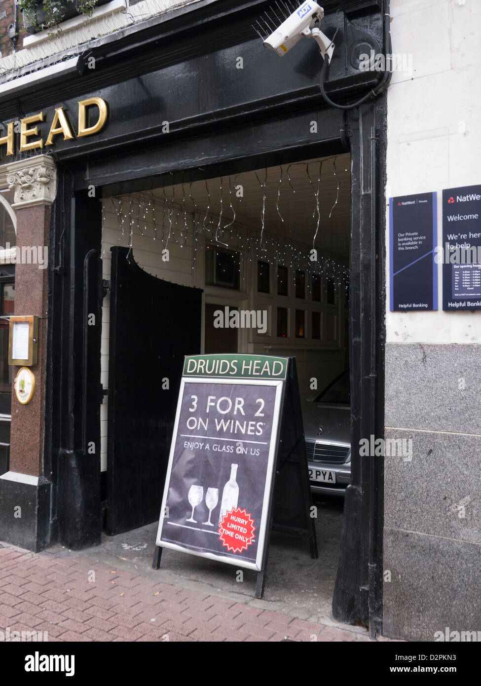 Offering wine hi-res stock photography and images - Alamy