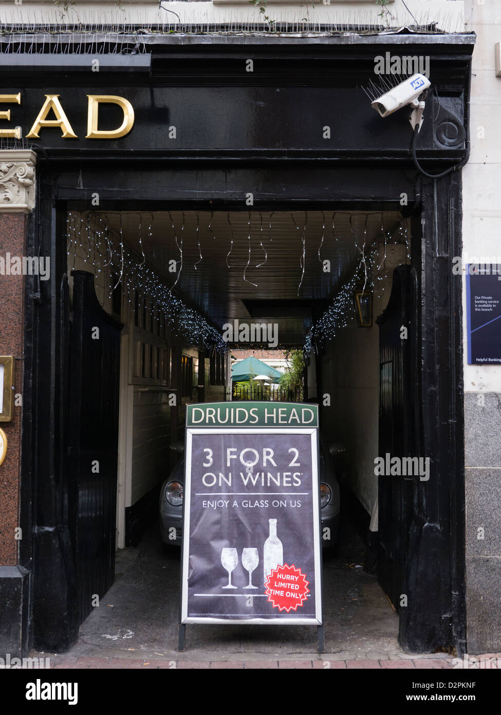 Pub special hi-res stock photography and images - Alamy