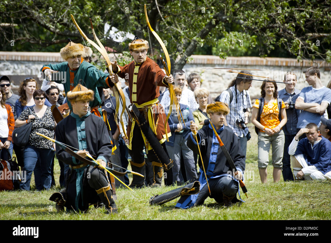 Historical medieval archery target on hi-res stock photography and ...