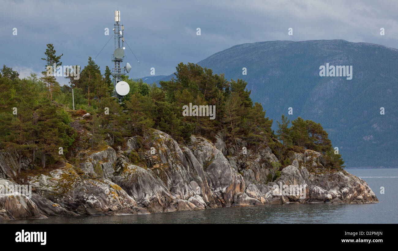Communication tower in nature hi-res stock photography and images - Alamy