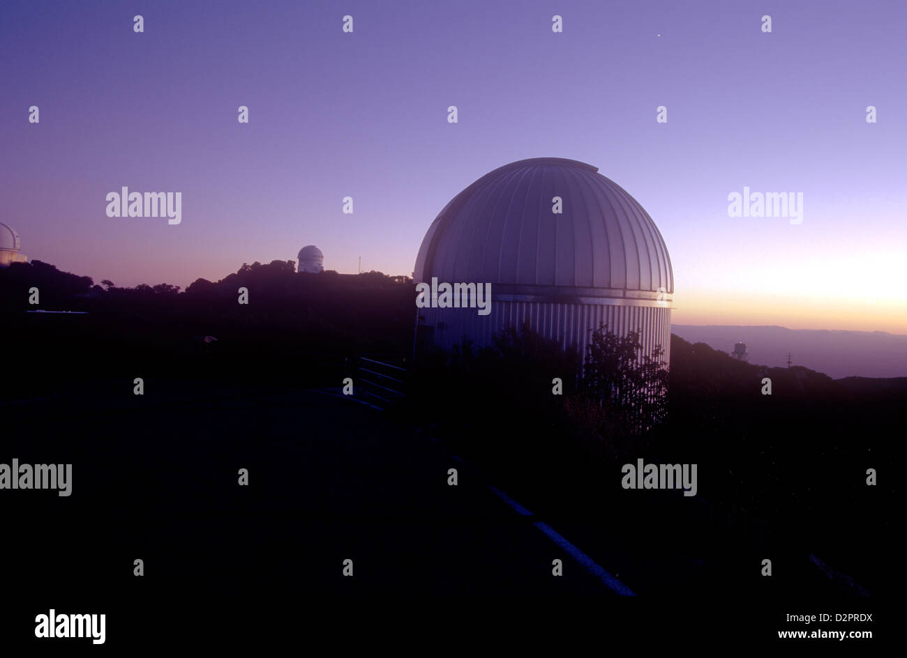 Kitt peak telescopes hi-res stock photography and images - Alamy