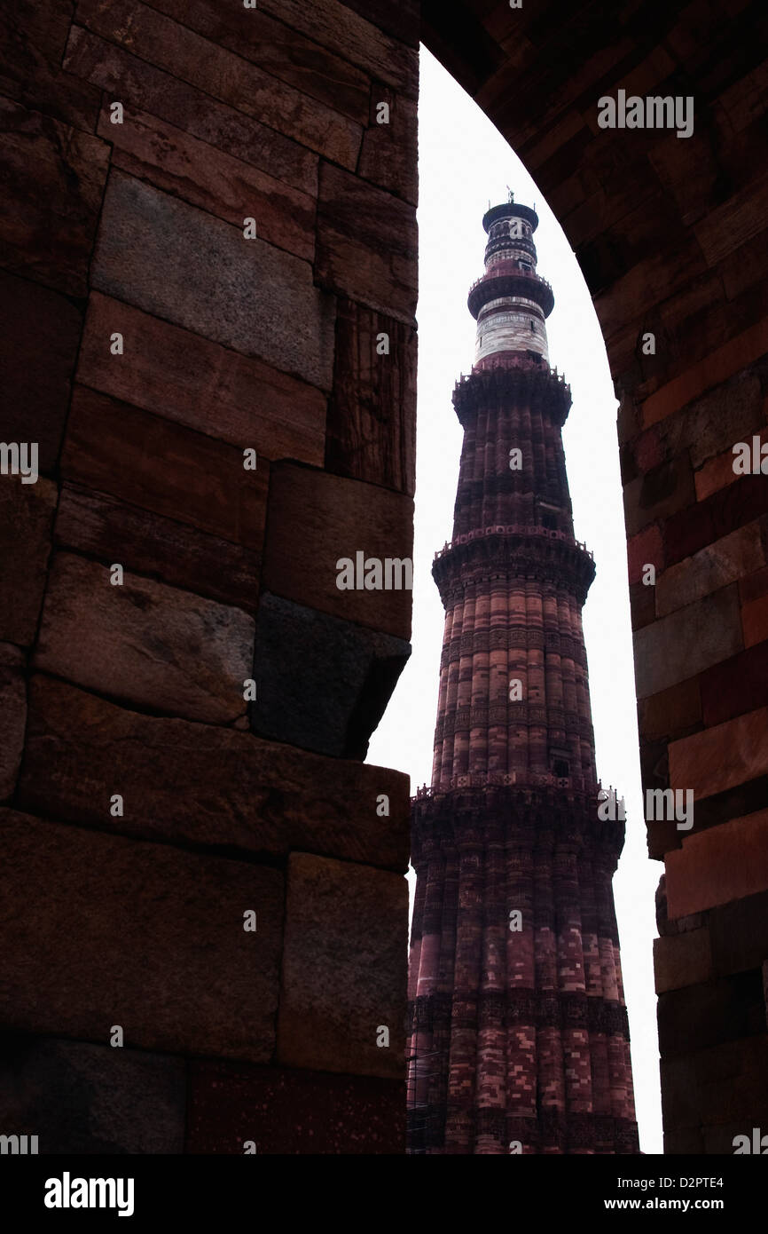 Qutub minar stone architecture feature hi-res stock photography and ...
