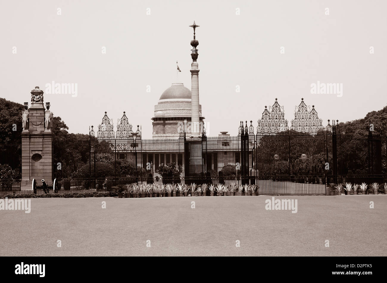 Facade of a government building, Rashtrapati Bhavan, Rajpath, New Delhi ...