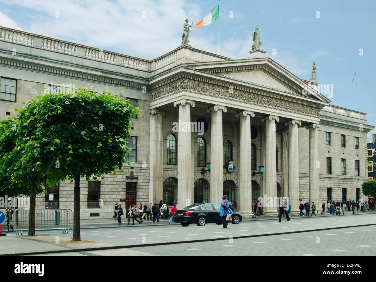 Dublin neo classical architecture High Resolution Stock Photography and ...
