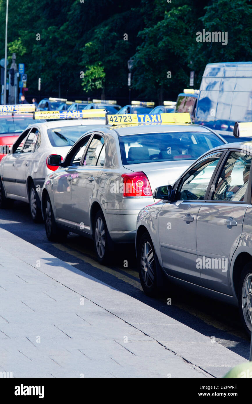Traffic jam ireland city hi-res stock photography and images - Alamy