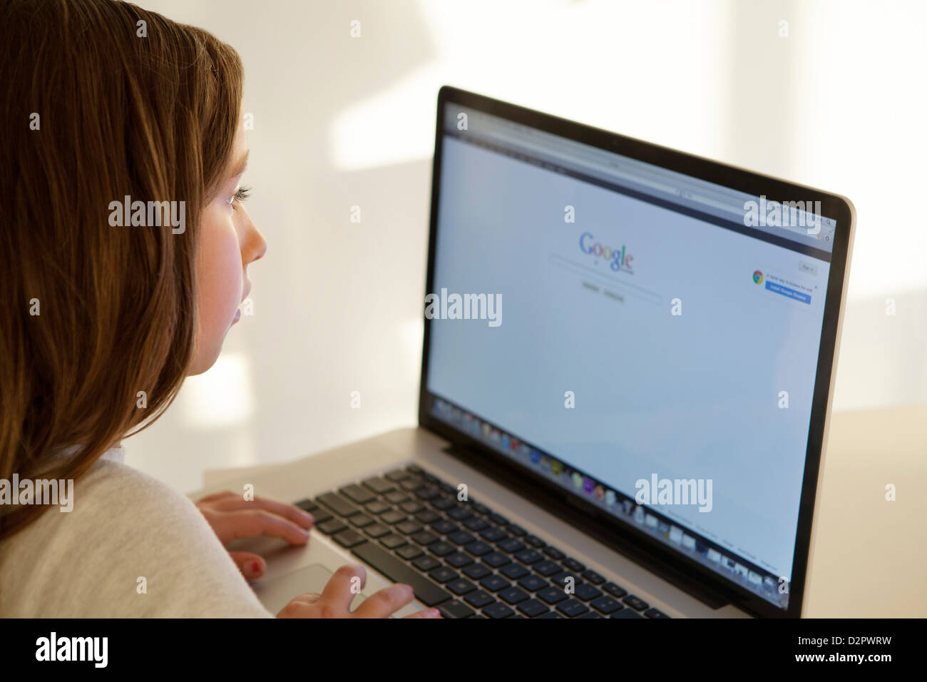 Girls 10 15 yrs hi-res stock photography and images - Alamy