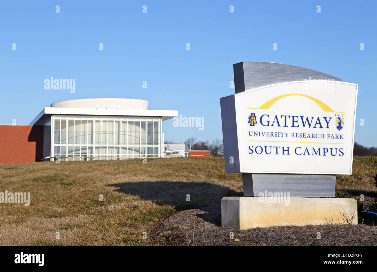 South campus hi-res stock photography and images - Alamy