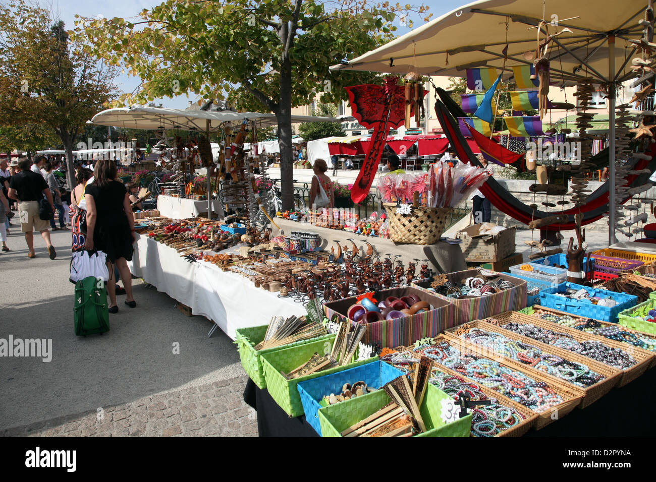 Market stalls hi-res stock photography and images - Alamy