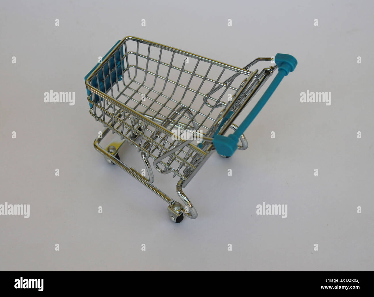 Shopping cart for purchase hi-res stock photography and images - Alamy
