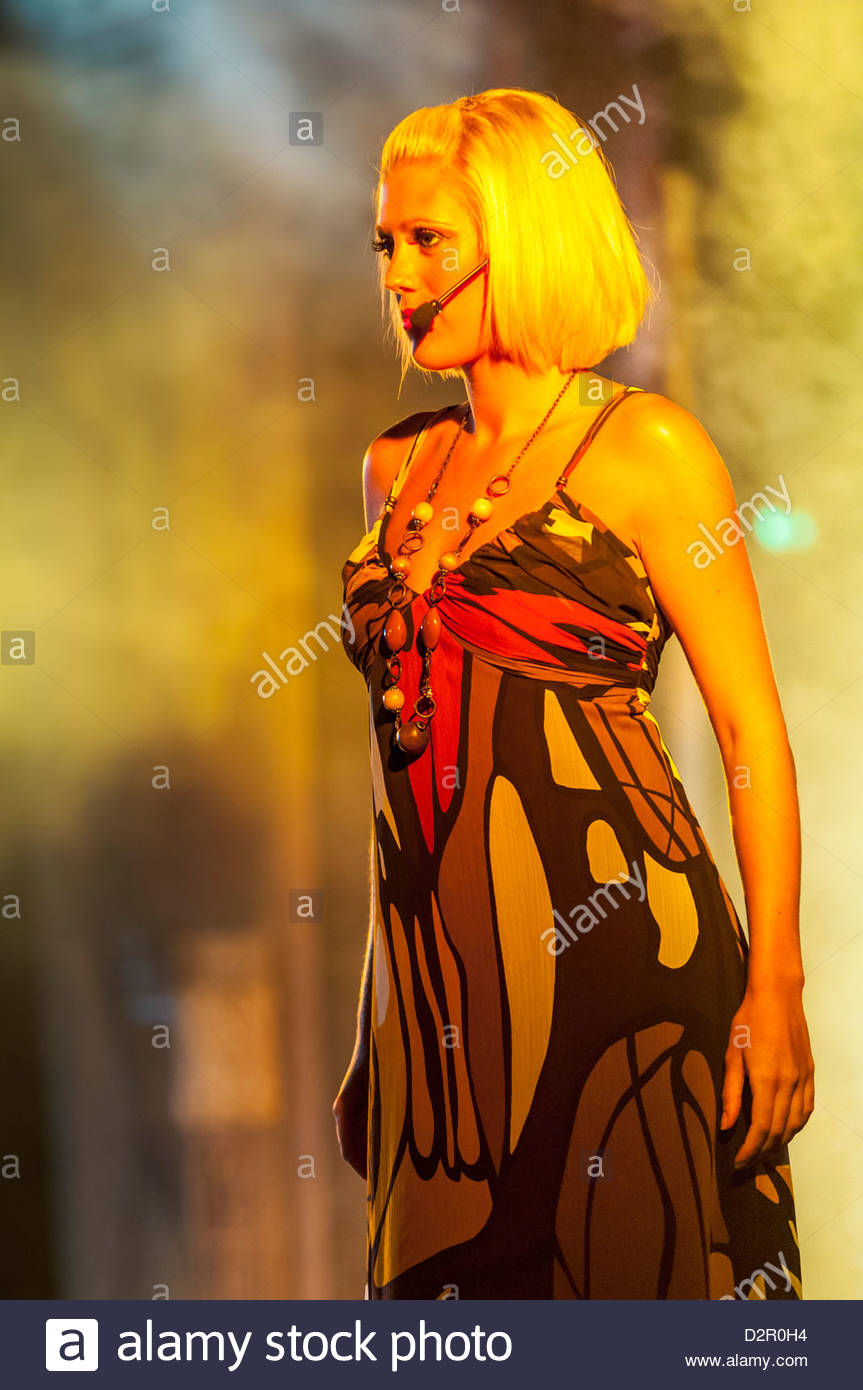 Cabaret Musical Stock Photos & Cabaret Musical Stock Images - Alamy