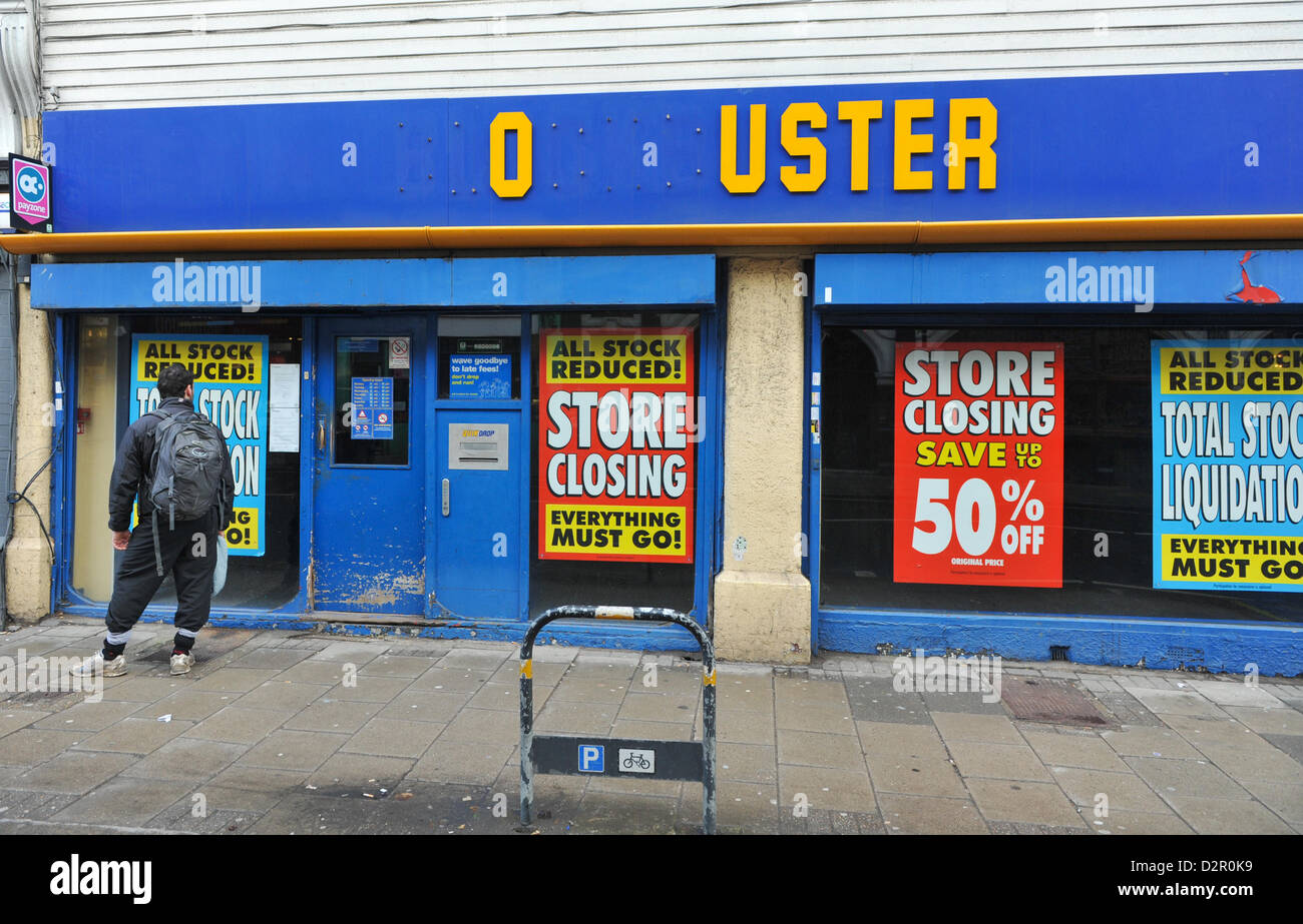 Closed blockbuster store hi-res stock photography and images - Alamy