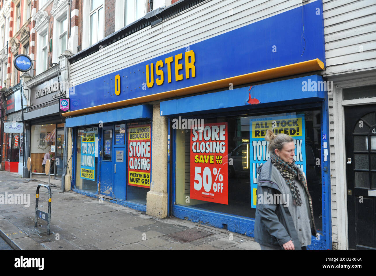 Empty blockbuster store hi-res stock photography and images - Alamy