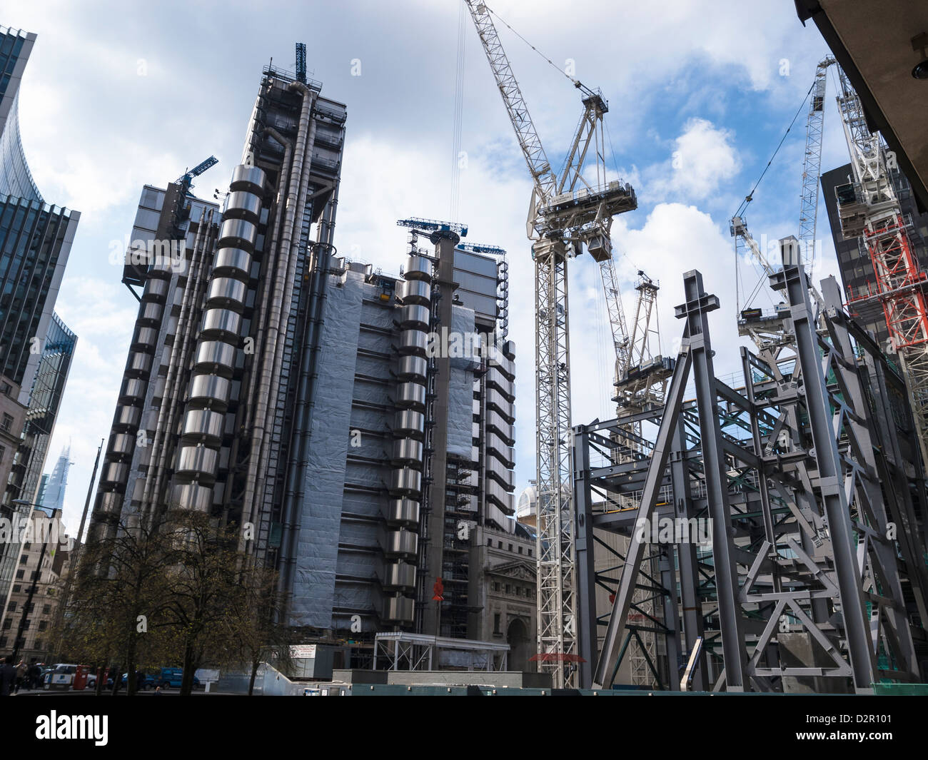 Construction crane new office hi-res stock photography and images - Alamy