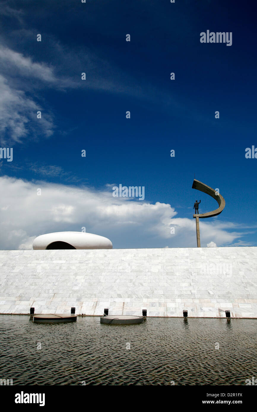 Memorial JK with the statue of Juscelino Kubitschek, designed by Oscar ...