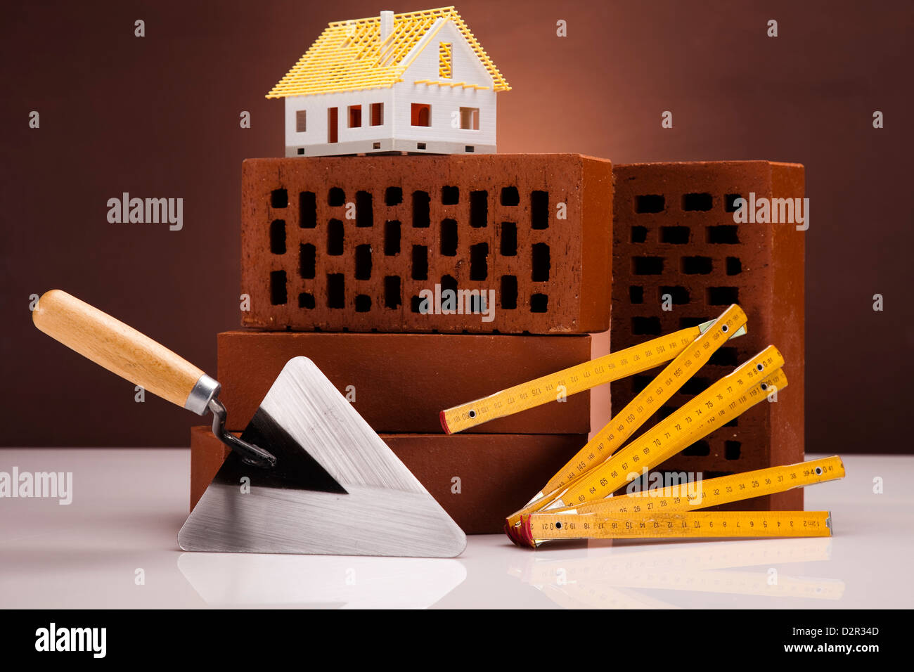 Trowel and bricks Stock Photo - Alamy
