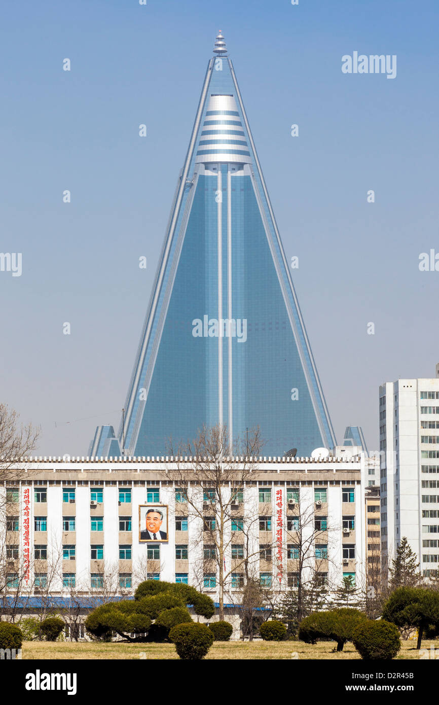 Ryugyong Hotel, Pyongyang, Democratic People's Republic of Korea (DPRK ...