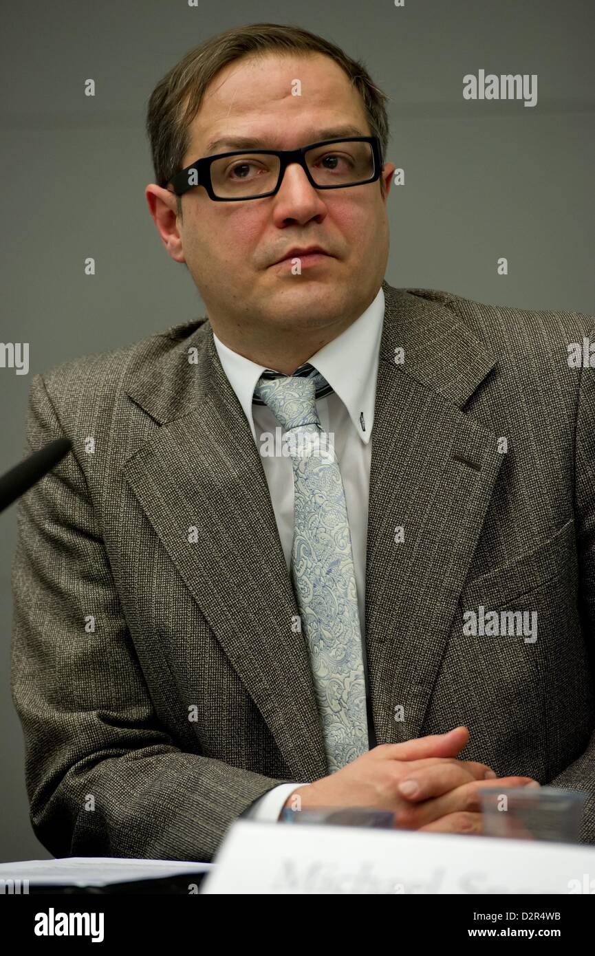 Michael Spaney of the Mideast Freedom Forum attends a press conference ...