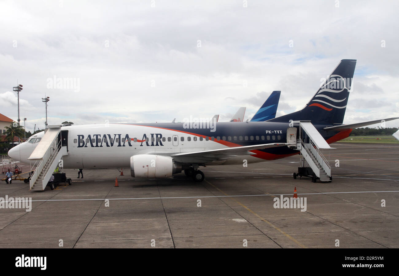 File Foto : Batavia Air at Bali, Ngurah Rai International Airport Stock ...