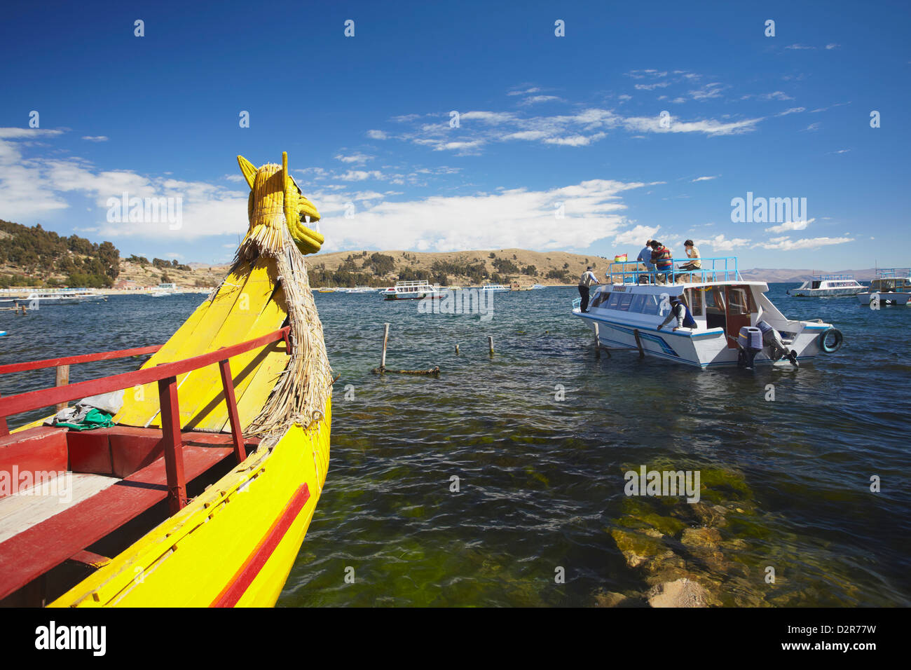 Red tourist boat hi-res stock photography and images - Alamy