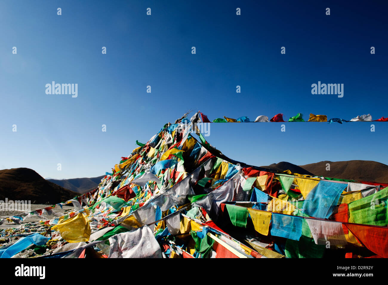 tibetan prayer flags Stock Photo - Alamy