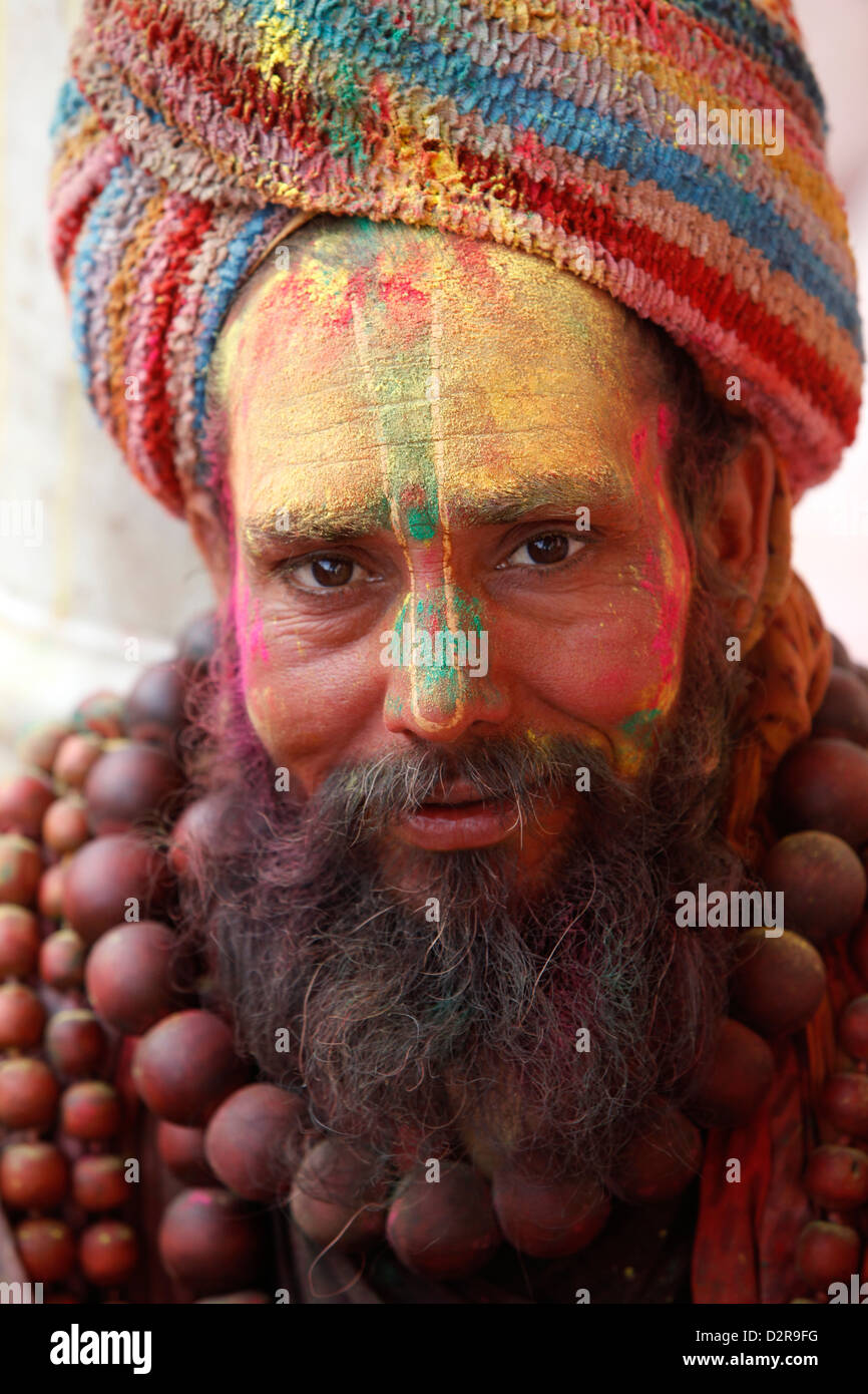 Indian men holi festival hi-res stock photography and images - Alamy