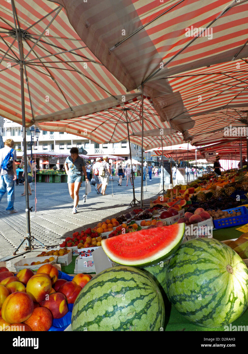 Germany Nuremberg open market stall vendor Stock Photo - Alamy