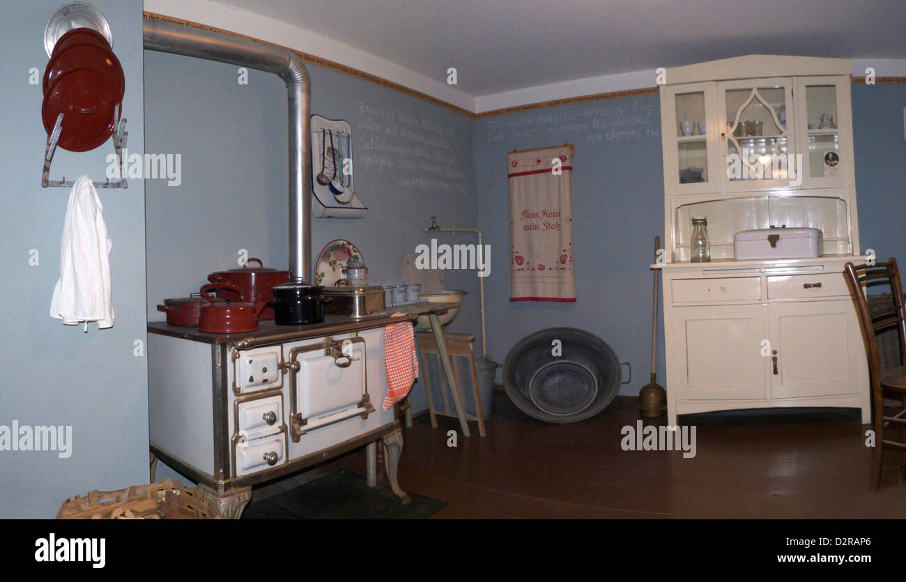 Museum kitchen hi-res stock photography and images - Alamy