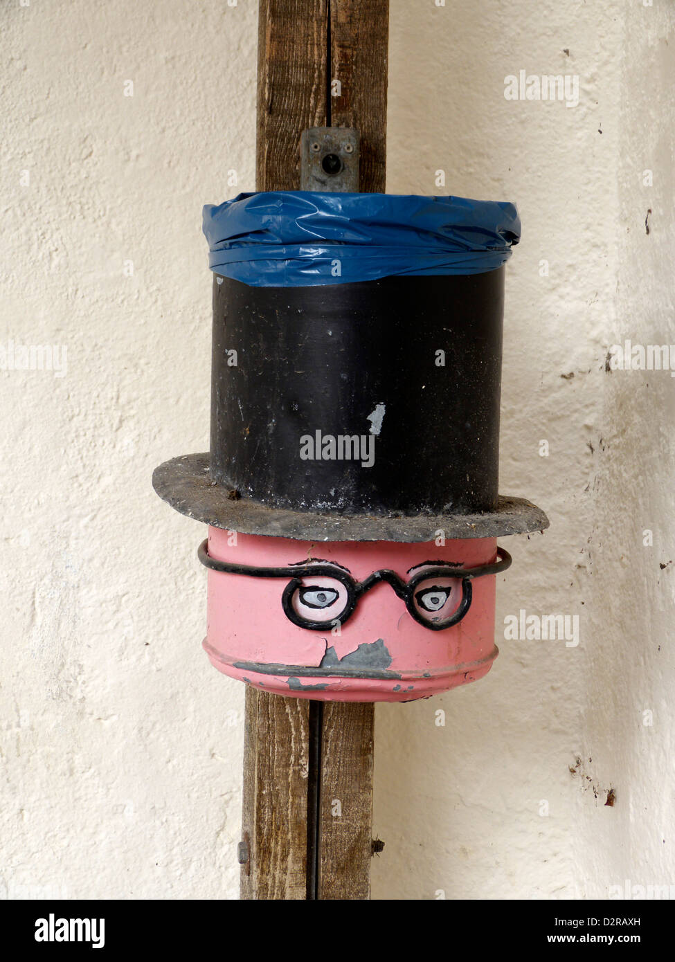 Waste bin design hi-res stock photography and images - Alamy