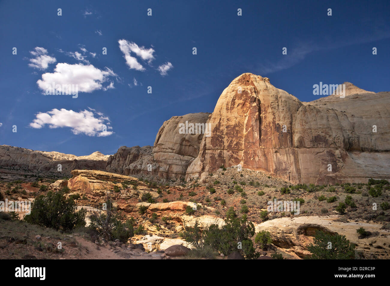 Hickman Bridge Trail, Navajo Dome, Capitol Reef National Park, Utah ...
