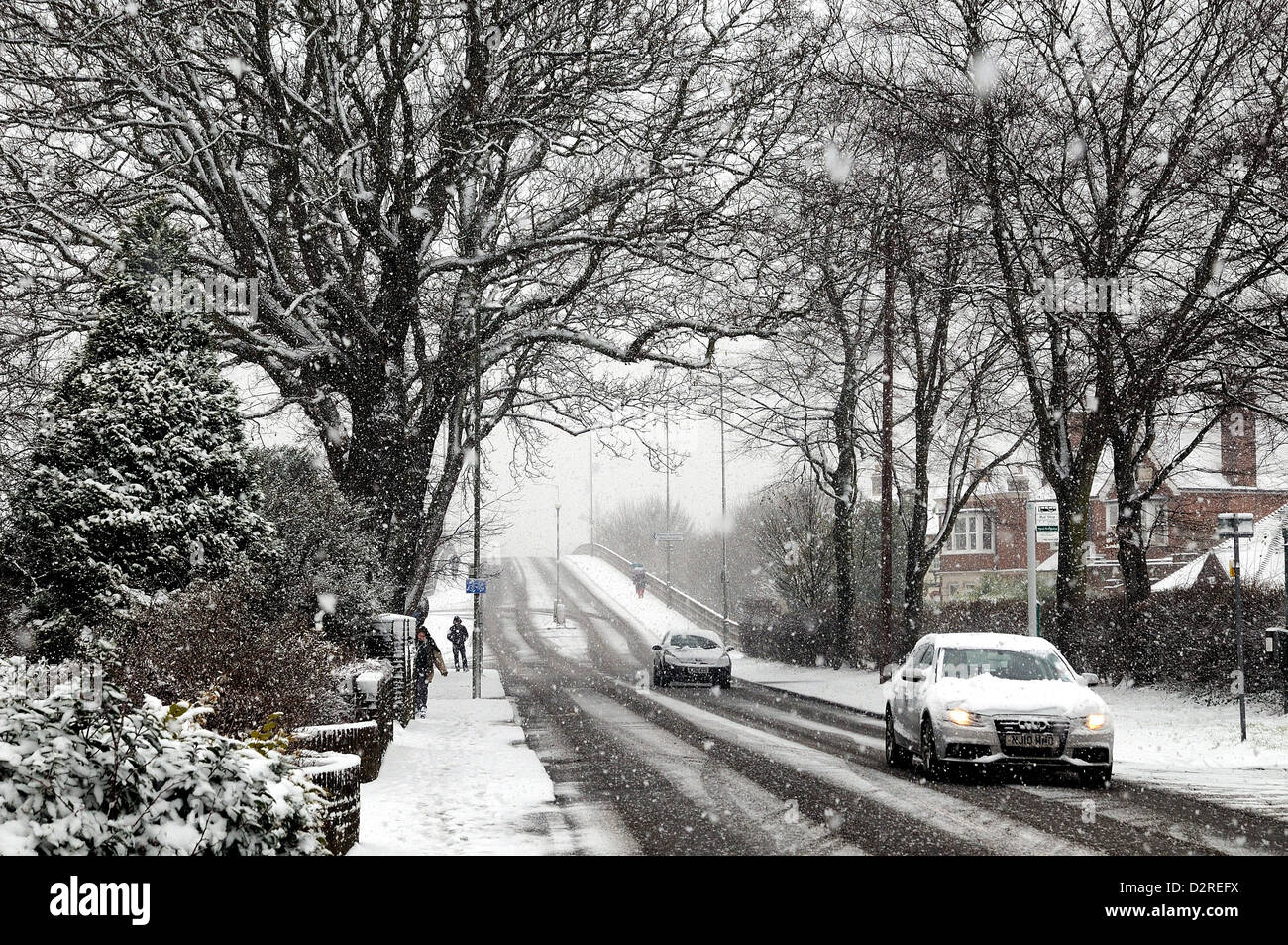 Snowy conditions in London suburbs Stock Photo - Alamy