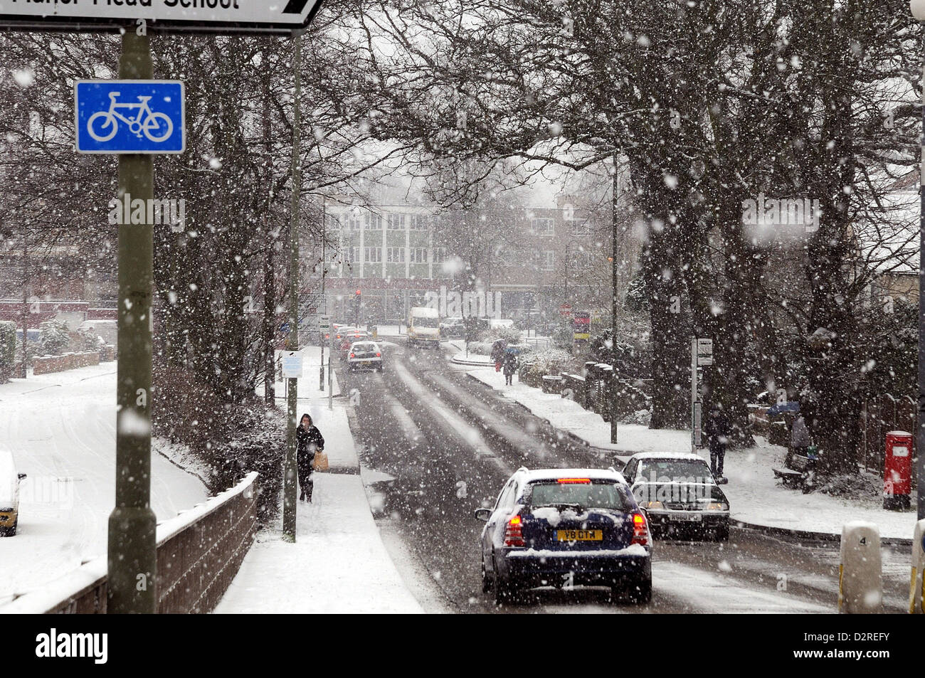 Snowy conditions in London suburbs Stock Photo - Alamy