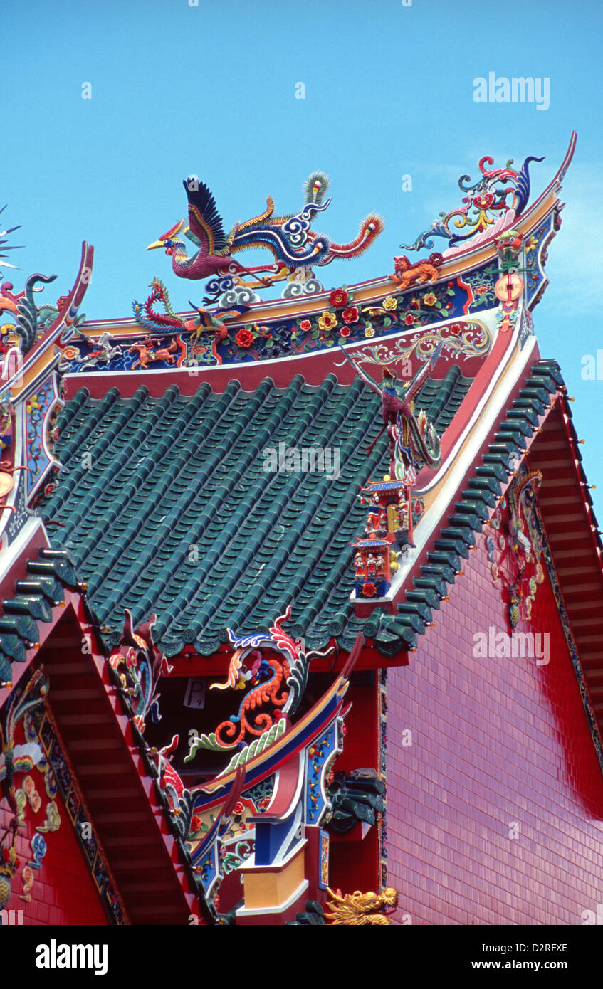 Chinese decorative roof, Kuching, Sarawak, Malaysia Stock Photo - Alamy