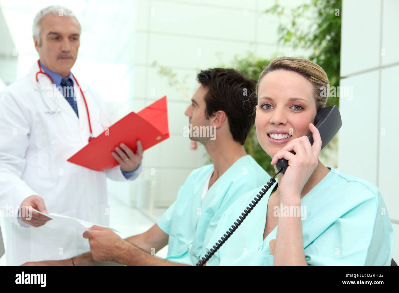 Busy hospital reception hi-res stock photography and images - Alamy