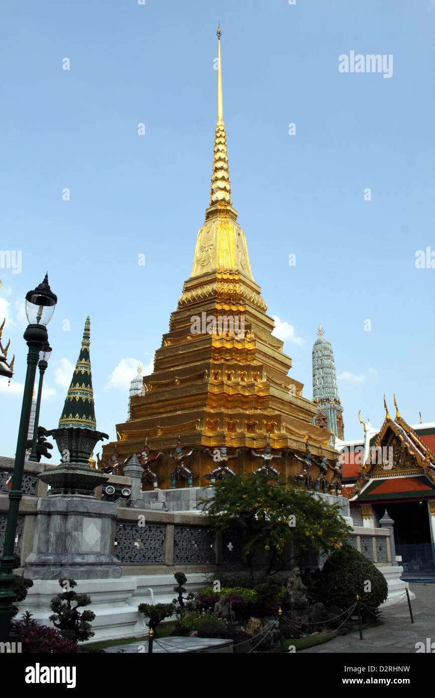 Inside the Grand Palace complex, Bangkok, Thailand Stock Photo - Alamy