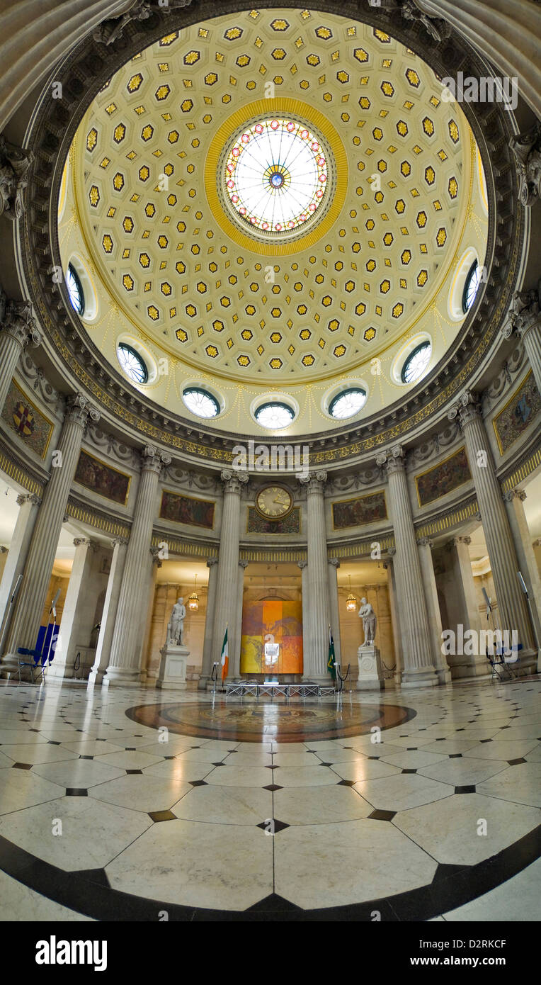 Vertical (2 picture stitch) panoramic of the Rotunda inside the City ...