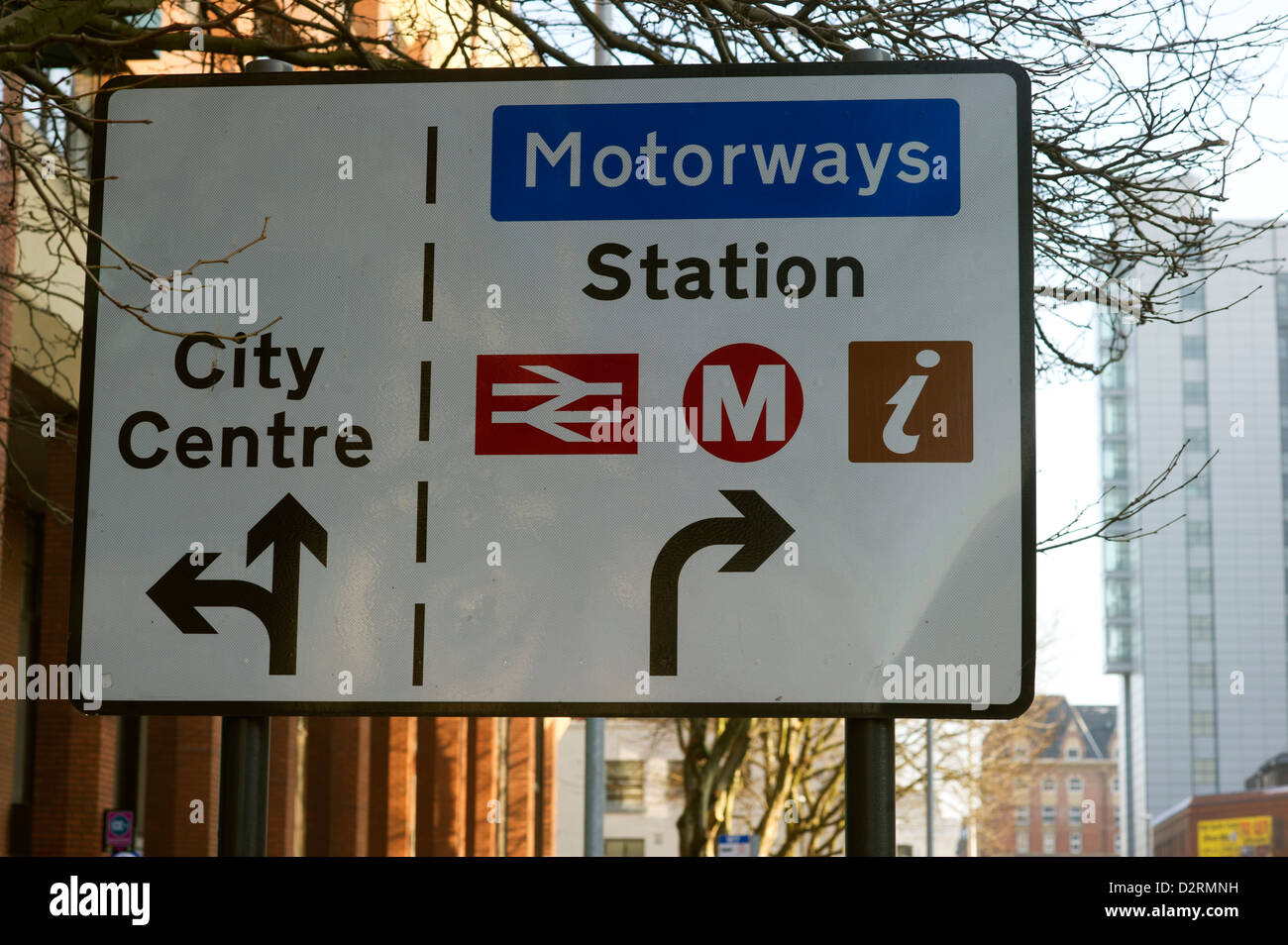 Leeds train station sign hi-res stock photography and images - Alamy