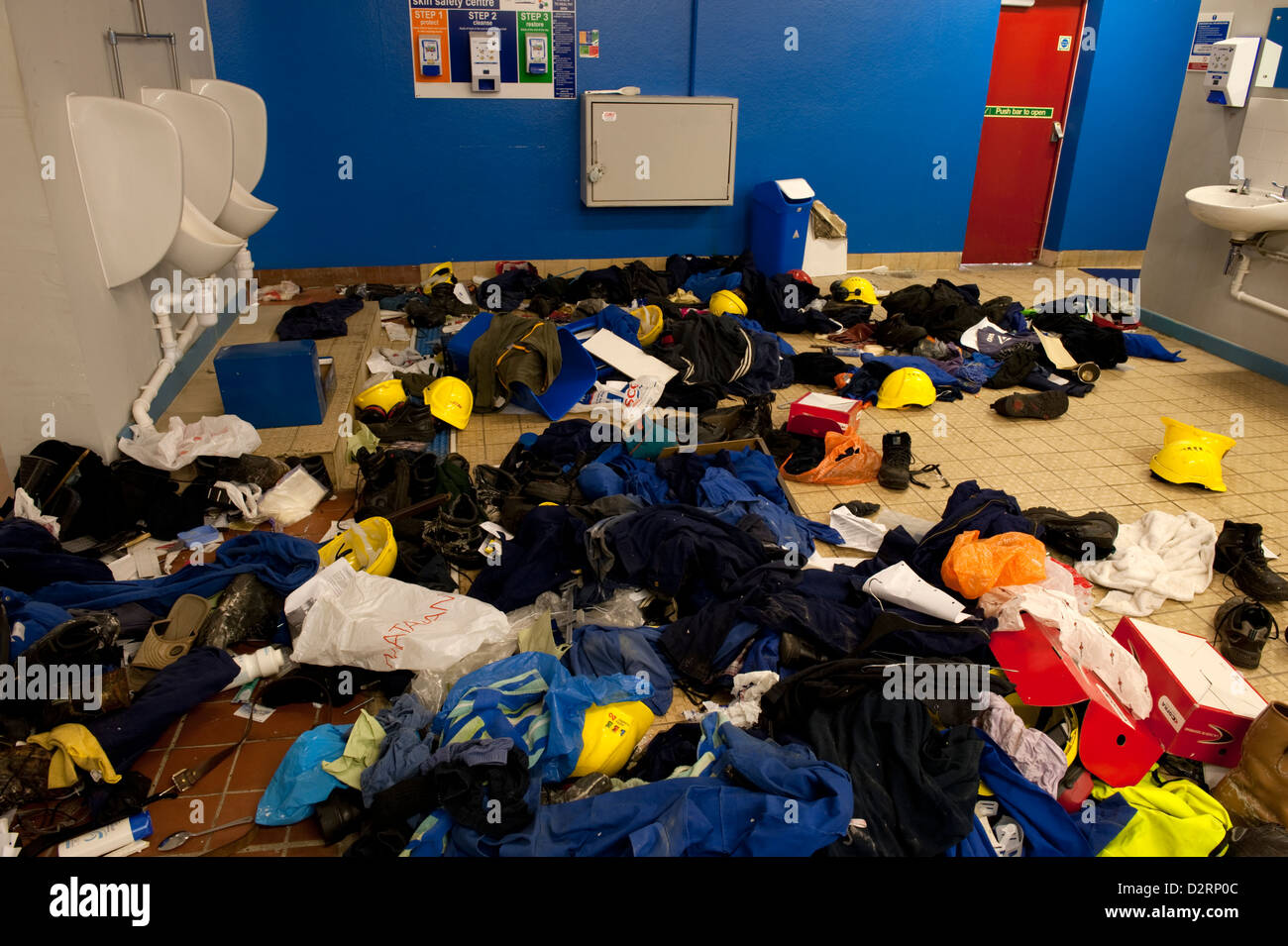 Factory locker room hi-res stock photography and images - Alamy