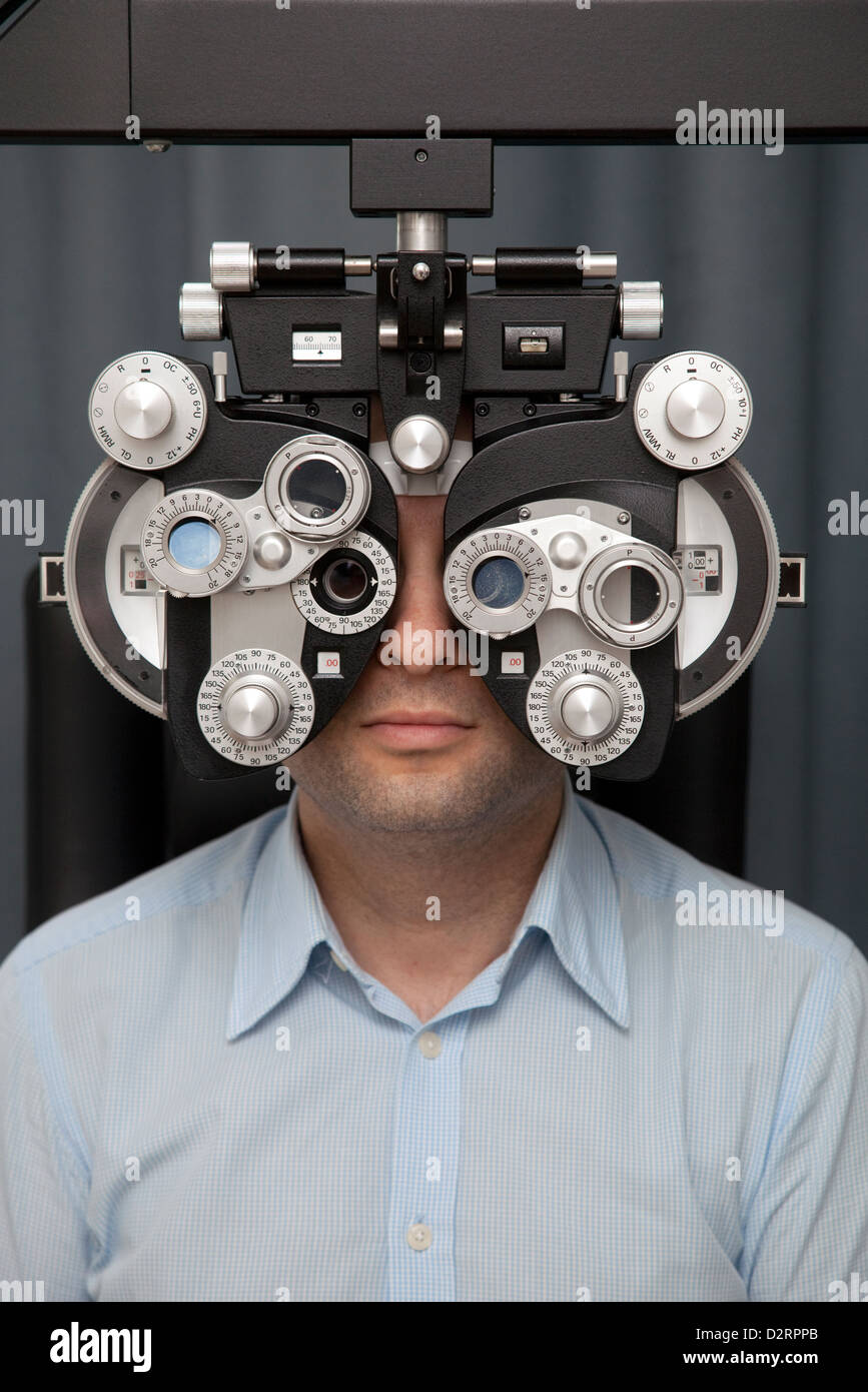 Man eye symbol vision test hi-res stock photography and images - Alamy