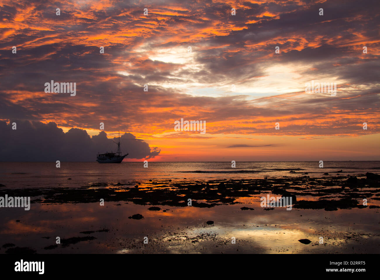 Indonesia perama tour hi-res stock photography and images - Alamy