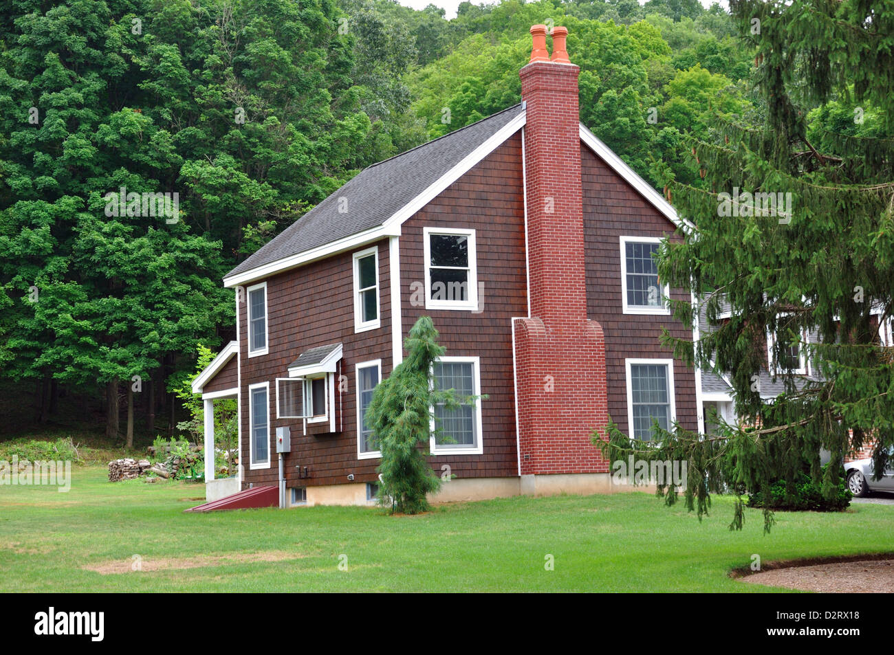 Colonial style house, Connecticut, New England, USA Stock Photo - Alamy