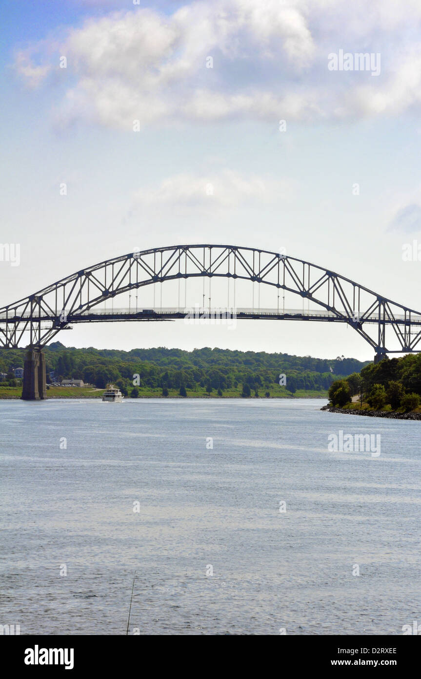 Bourne Bridge, Cape Cod Canal, Massachusetts, USA Stock Photo - Alamy